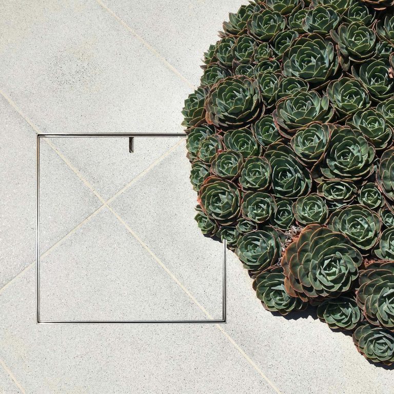 156 MM HIDE ACCESS COVER KIT 8-11MM | Ultimate Tiles